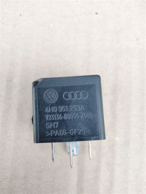 Купить 4H0951253A VAG Реле вентилятора VW Passat b7 USA, цена 200 ...