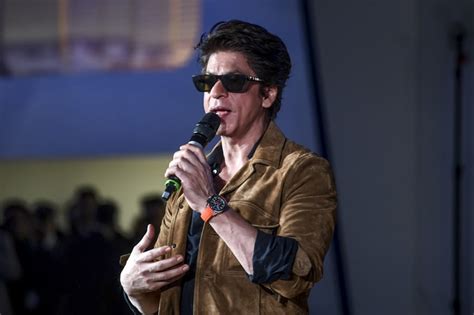 Auto Expo 2020 Shah Rukh Khan Unveils New Hyundai Creta Suv News18