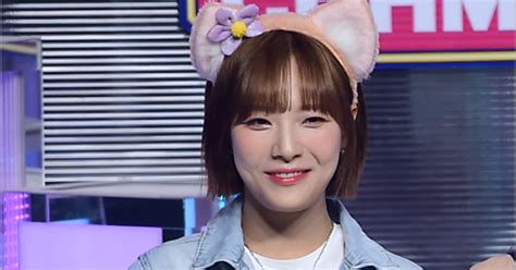 [md포토] 문수아 토끼 머리띠 귀엽죠