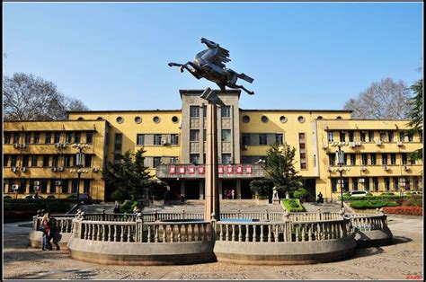 重磅！湖北2018年高考本科一批錄取院校平行志願投檔線出爐 每日頭條