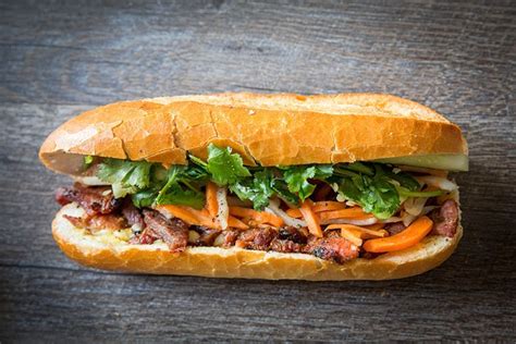 Bánh Mì Việt Nam Xếp Hạng Trong Top 10 Món Sandwich Ngon Nhất Thế Giới