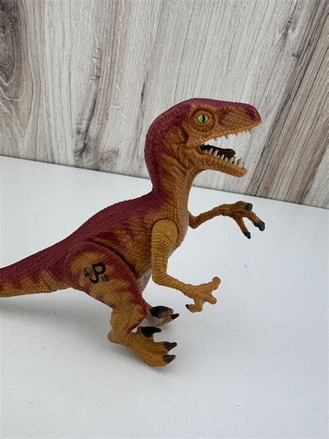 Mavin Jurassic Park Velociraptor Raptor Jp10 Dino Scream Dinosaur