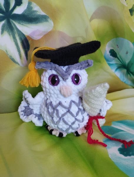Филин-ученый Мягкая игрушка ручной работы, выполнен из плюшевой пряжи ...