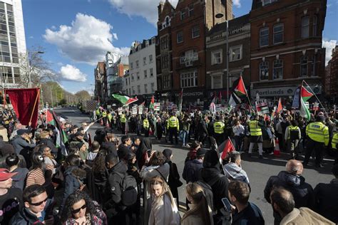 London Protest Demand Israel End Attacks On Al Aqsa Mosque Middle
