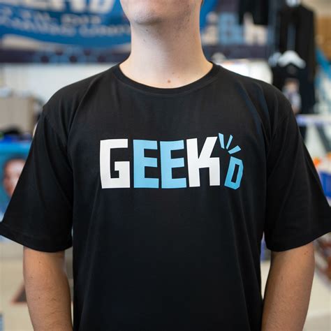 Geekd T Shirt Kostenloser Versand Ab 899 Nok Bei Geekd