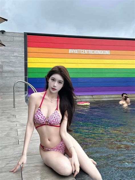 爱看美女 夏天當然要玩水呀 想观看更多 完整视频图片 ？ Tmedmfuli777