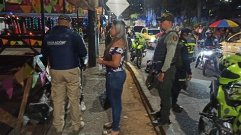 Número de migrantes venezolanos en Colombia cayó levemente en