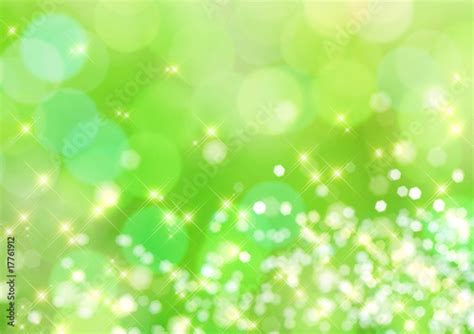 パステルグリーンの光の背景 の ストック写真とロイヤリティフリーの画像 Pic 17761912