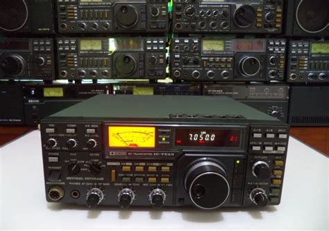 MEDAN RADIO Icom IC A Terjual