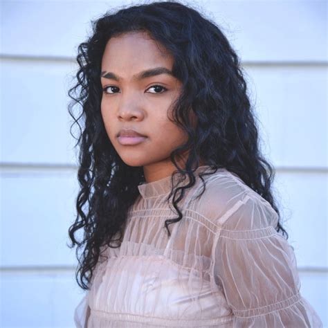 Mia Isaac Height Age Weight Measurement Wiki Bio