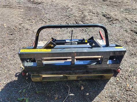 Fleming Bale Handler Short And Abbott Devon