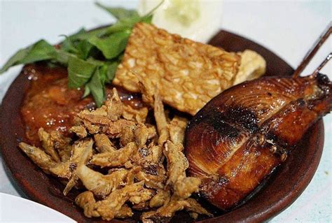 4 Sego Sambel Yang Pedasnya Menggugah Selera Ini Daftarnya