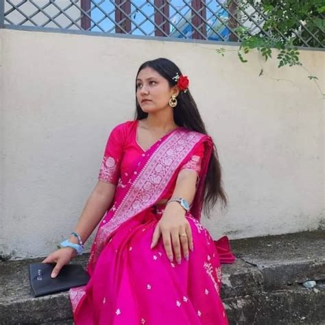 Karoona Karki Karoonakarki • Threads Say More