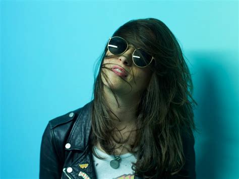 Laura Cox Laut De Band