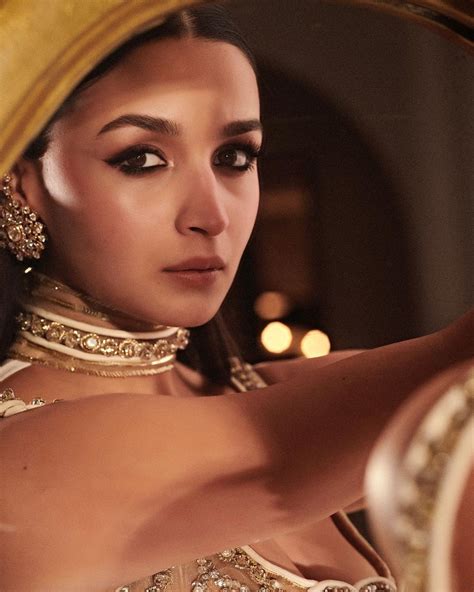 Alia Bhatt Steals The Show In Her Beautifully Carved Bold Gold Body