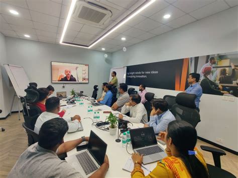 Leadershipdevelopment Leadingvos Growthmindset Accountability