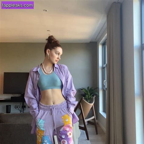 Emily Carey Nude Onlyfans Photo The Fappening Leaked Photos