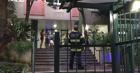 Prédio é Evacuado Após Incêndio No Centro De Porto Alegre Gzh
