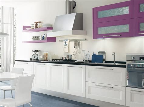 CUCINA COMPONIBILE LACCATA IN LEGNO MASSELLO COLLEZIONE GEORGIA BY