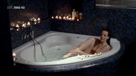 Naked Anne Sarah Hartung In Marie Brand