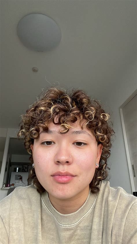 Curls