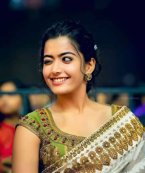 Pin On Bollywood Updates Latest Gossip And Trendy News