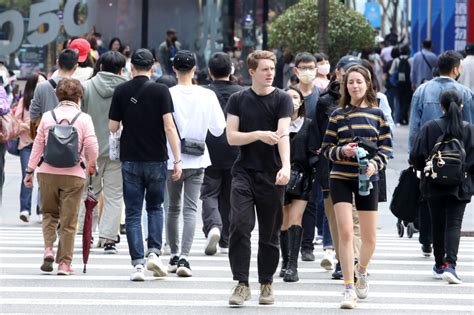 連2天疫情跌破萬例！本土9908 羅一鈞：明後天恐達2萬例 上報 焦點