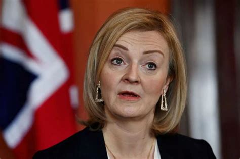 Liz Trass Və Onun Kabinet üzvlərinin Mobil Nömrələri Satışa çıxarılıb