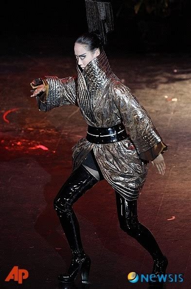 미스유니버스 한중일 전통의상 논란 이럴수가 인스티즈 Instiz 이슈 카테고리