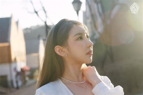 Watch Lee Chae Yeon Resolves To Knock On Your Heart In Upbeat And