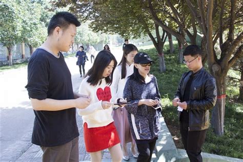 西安思源学院工会举办全校教职工徒步健走活动