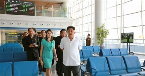 평양 순안국제공항 제2청사 시찰하는 김정은과 리설주