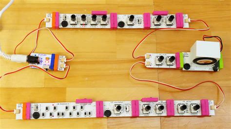 小型モジュールをどんどん連結し誰でもすぐ演奏しまくれるアナログシンセ「little Bits Synth Kit」レビュー Gigazine