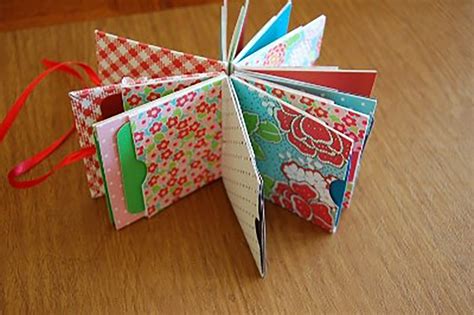 Making Mini Scrapbooks Tutorials 34 Mini Album Tutorials Easy To