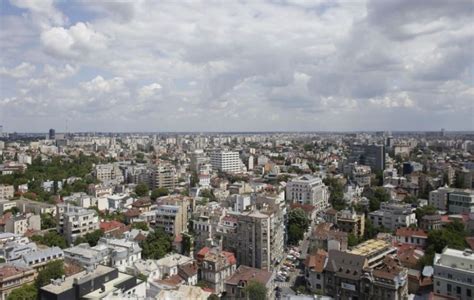 ANALIZĂ Apartamentele din România s au scumpit în medie cu aproape