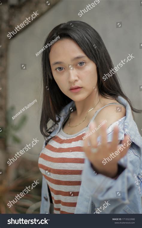 Skinny Busty Natural Royalty Free Images Stock Photos Pictures Shutterstock