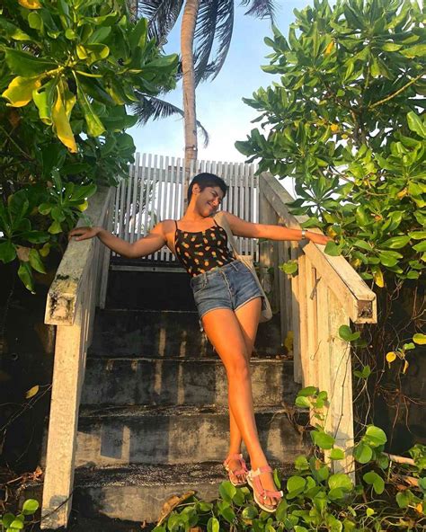 Tmkoc Diva Nidhi Bhanushali Takes Internet By Storm In Sleeveless Top
