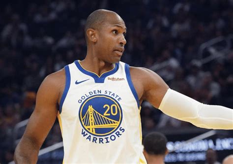 36岁威少还能拿三双！对比39岁霍福德40岁保罗，勇士快船该选他的