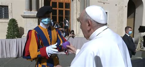 El Papa Desea Buen Verano Espero Que Las Próximas Vacaciones De Verano Sean Un Tiempo De