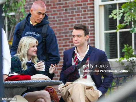 Thomas Doherty Actor Photos And Premium High Res Pictures Getty Images