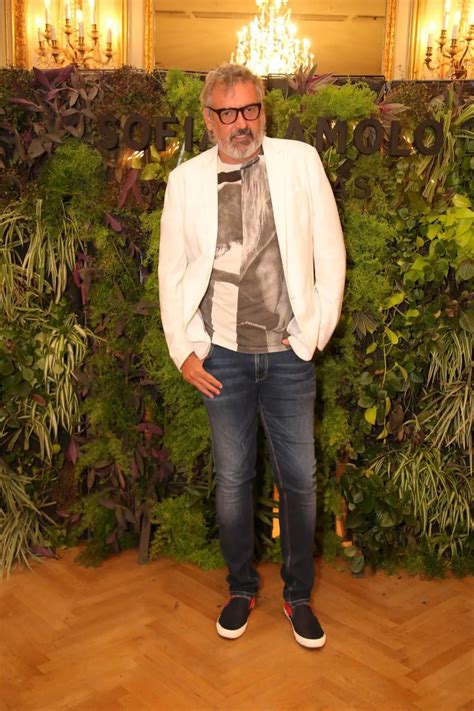 Los Looks De Los Famosos En La Presentación De La Nueva Colección De