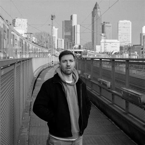 Dj Sully · Artist Profile