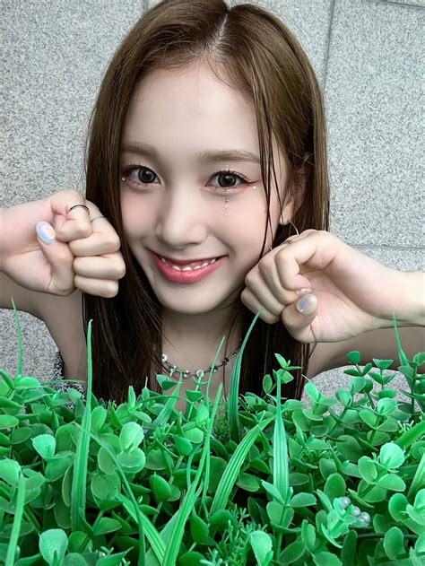 Stayc Community Post 월요정 등등장🧚🏻‍♀️🧚🏻‍♀️ 벌써 2주차네요 역시 사랑하는 사람들이랑 함께있으면