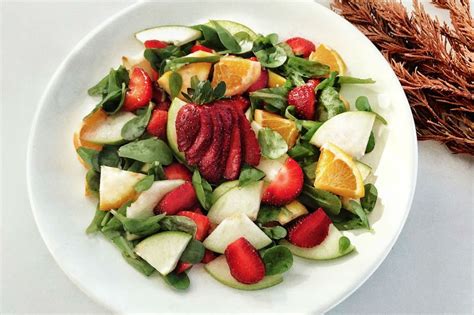 Semizotlu Meyve Salatası Tarifi Nasıl Yapılır Yemek