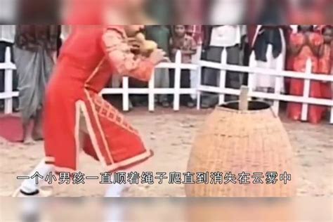 印度神秘“通天术”，男孩顺着绳子爬上云层后消失不见，至今成谜云层男孩绳子