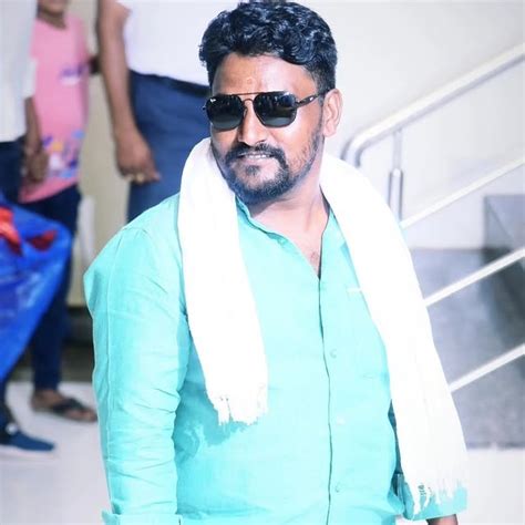 Mallu D45 Mallud45 • Threads Say More