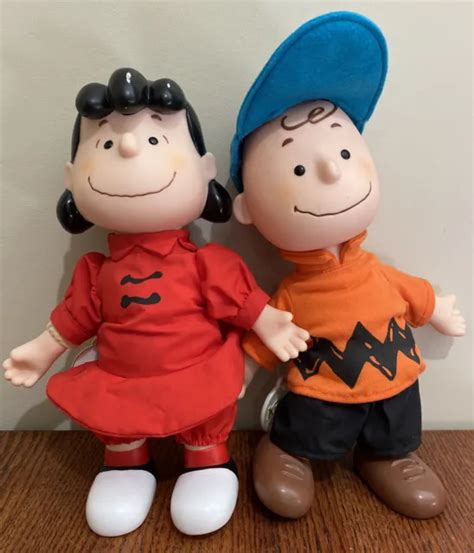 Peanuts Lucy And Charlie Brown Plush Knotts Berry Farm Dolls 10” Eur 77