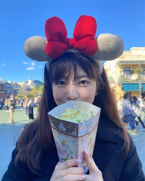 中根舞美さんのインスタグラム写真 中根舞美instagram「・ 寒い日に行きました ️🎄 夢の国」12月1日 20時30分
