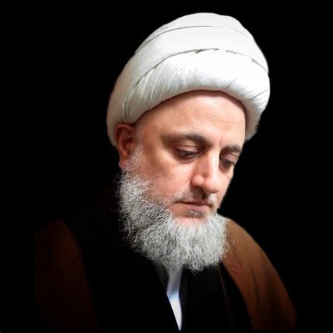 السلام عليكم السؤال الأول ما الدليل على التفريق بين العمامة السوداء و