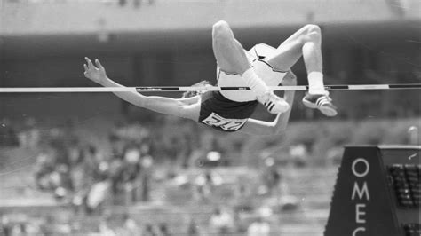 El Mundo Del Atletismo Despide A Dick Fosbury El Atleta Que Cambió La